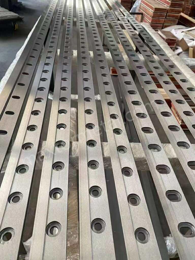 Step-by-Step Guide to Changing Hydraulic Shear Blades - Metal ...